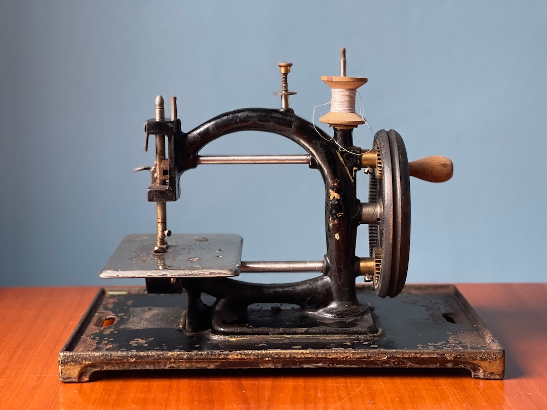 1880's Antique Guhl & Harbeck Original Machine Sewing Machine ...