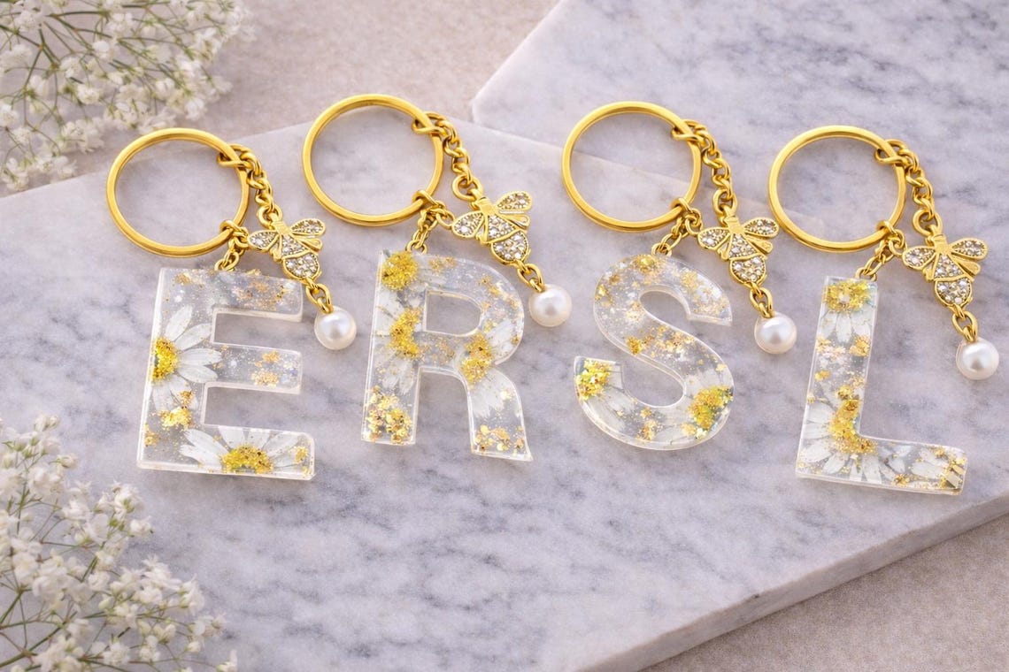 Real Flower Resin Keychain - Etsy