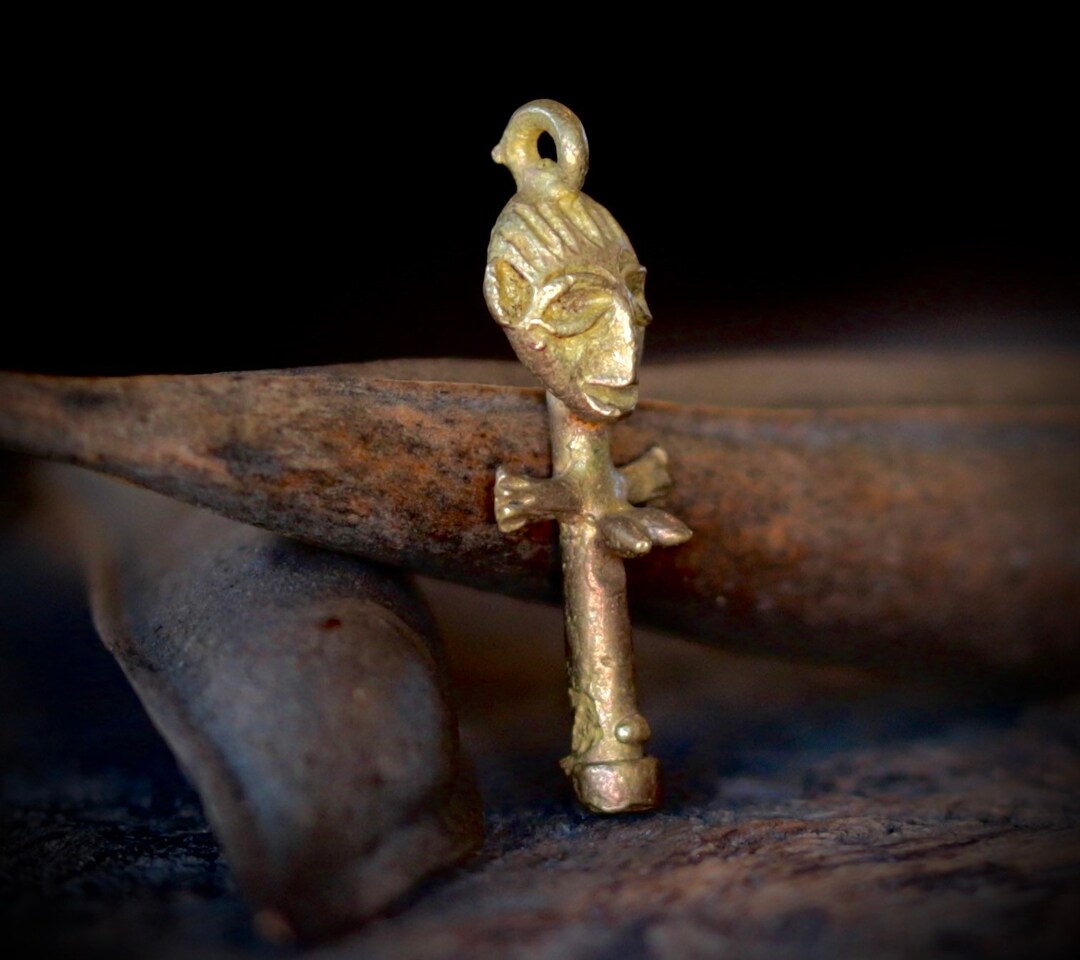 African Craft Pearl Amulet Pendant in Brass / Baoulé Gold / 45x10 Mm ...