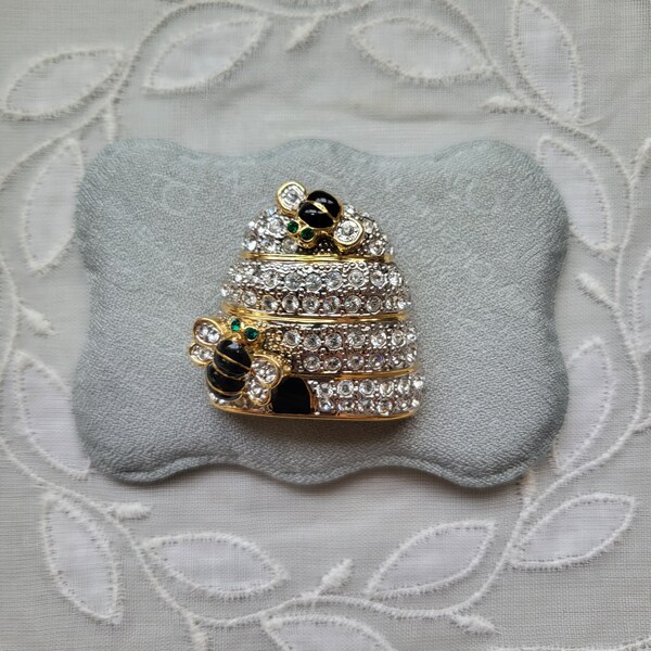 Bumblebee Brooch - Etsy
