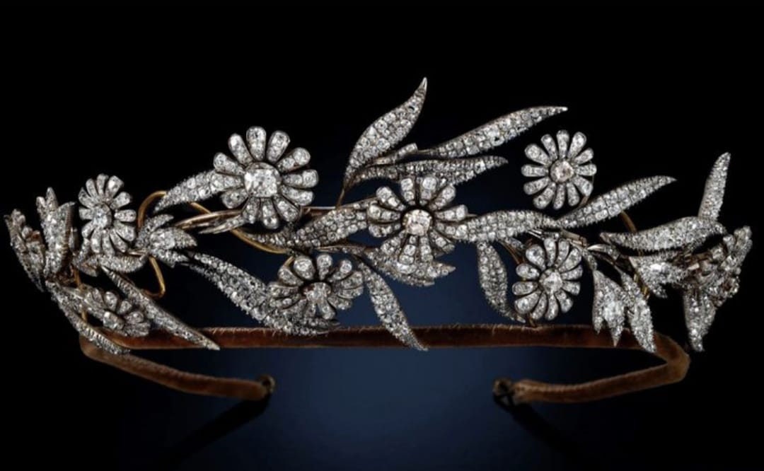 Handmade Sterling Silver Floral Wedding Tiara: Zircon American Diamond ...