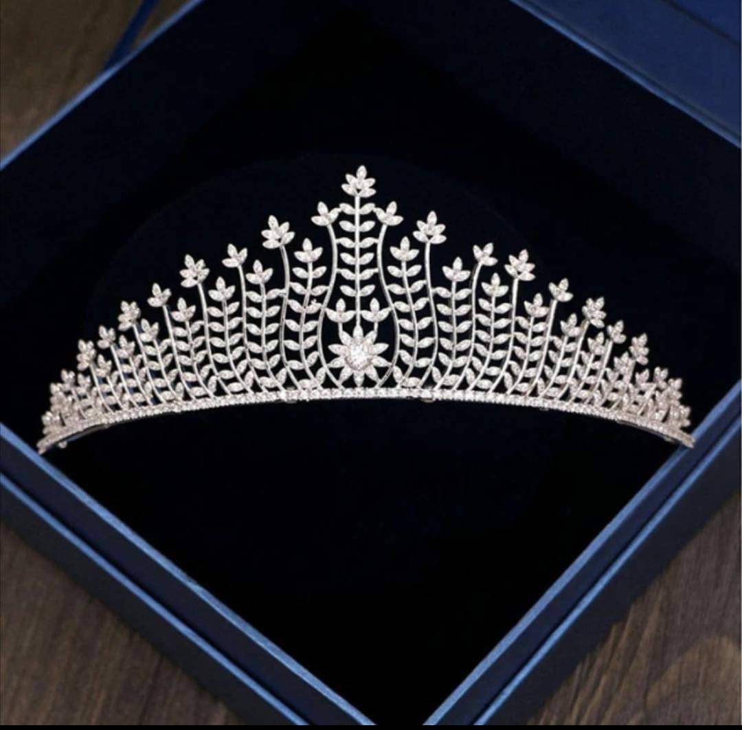 Handmade Sterling Silver Bridal Tiara, American Diamond Zircon Crown - Etsy
