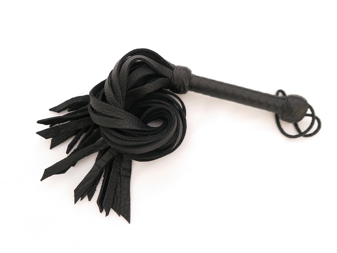 Buffalo Flogger for BDSM, Quality Leather Mop Flogger With 20 Long ...