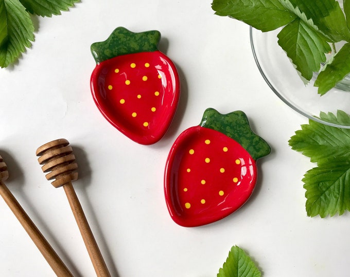 Strawberry Ceramic Spoon Rest, Handmade Ceramic Tableware, Berry ...
