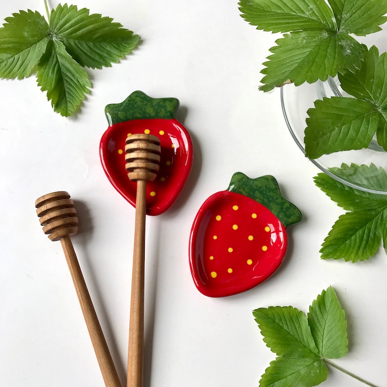Strawberry Ceramic Spoon Rest, Handmade Ceramic Tableware, Berry ...