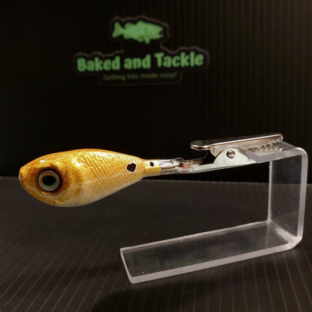 Custom Airbrushed Epoxy Red Drum Smoking Clip. Fish Themed Smoking ...
