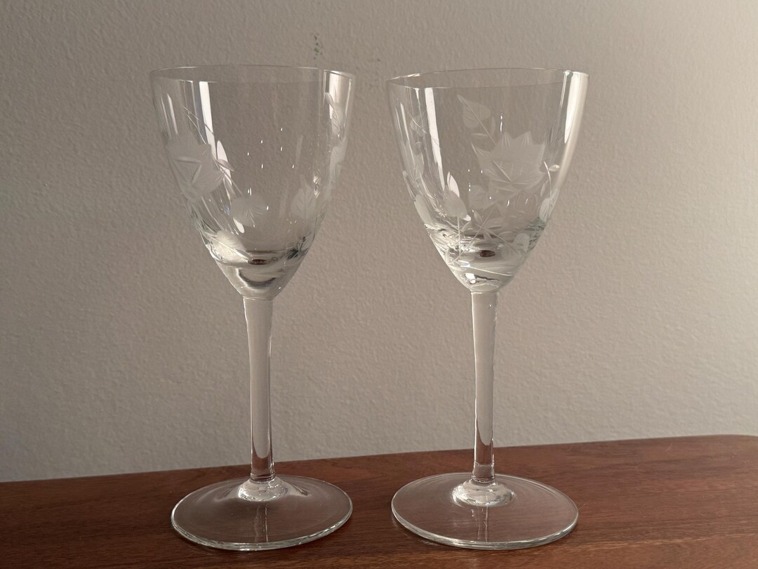 Gorgeous Set of 2 Vintage Intricate Cut Crystal Floral Etched Wine or ...