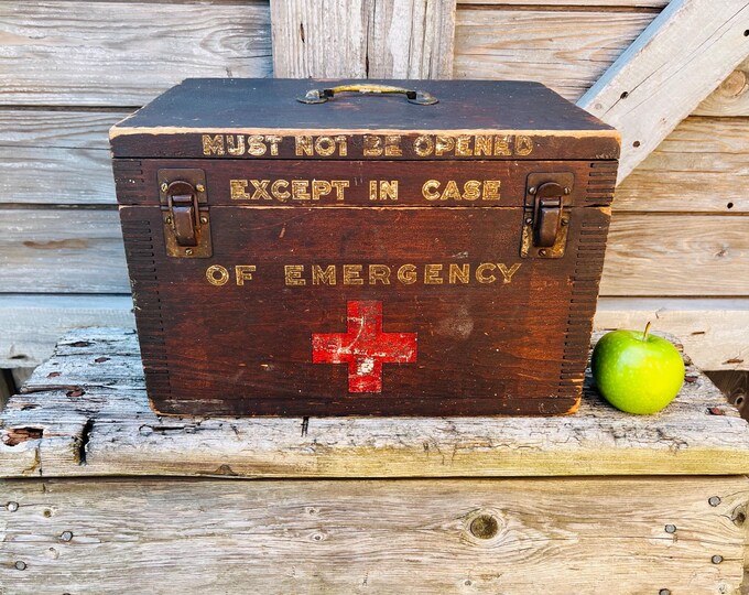 Vintage Early 1900s Wooden First Aid / Medical Box - Etsy
