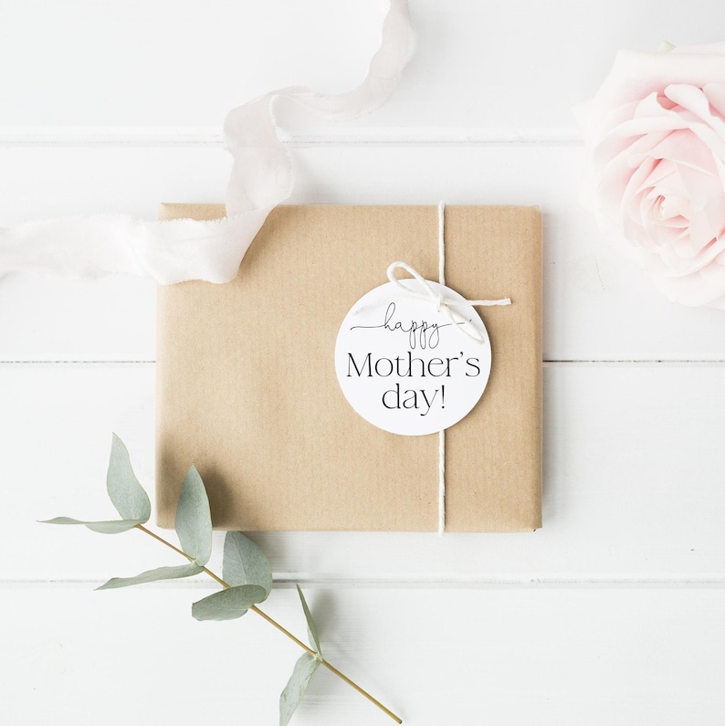 Round Mother's Day Gift Tag Template, Printable Minimalist Mothers Day ...