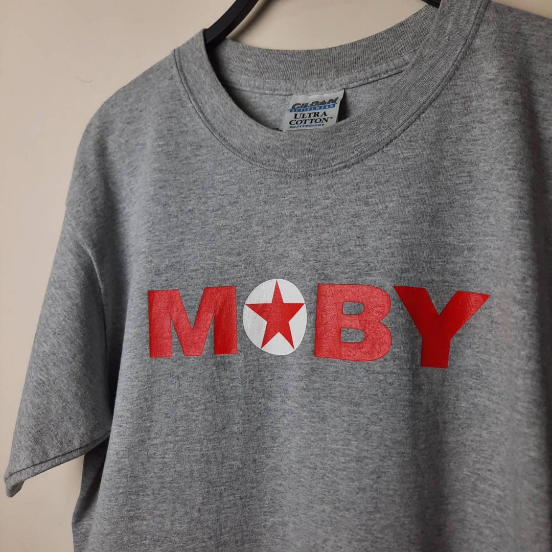 Vintage 2000s MOBY T-shirt - Etsy