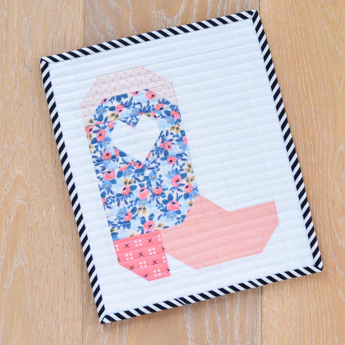 Cute to Boot Mini Quilt Pattern (PDF Download) - Etsy