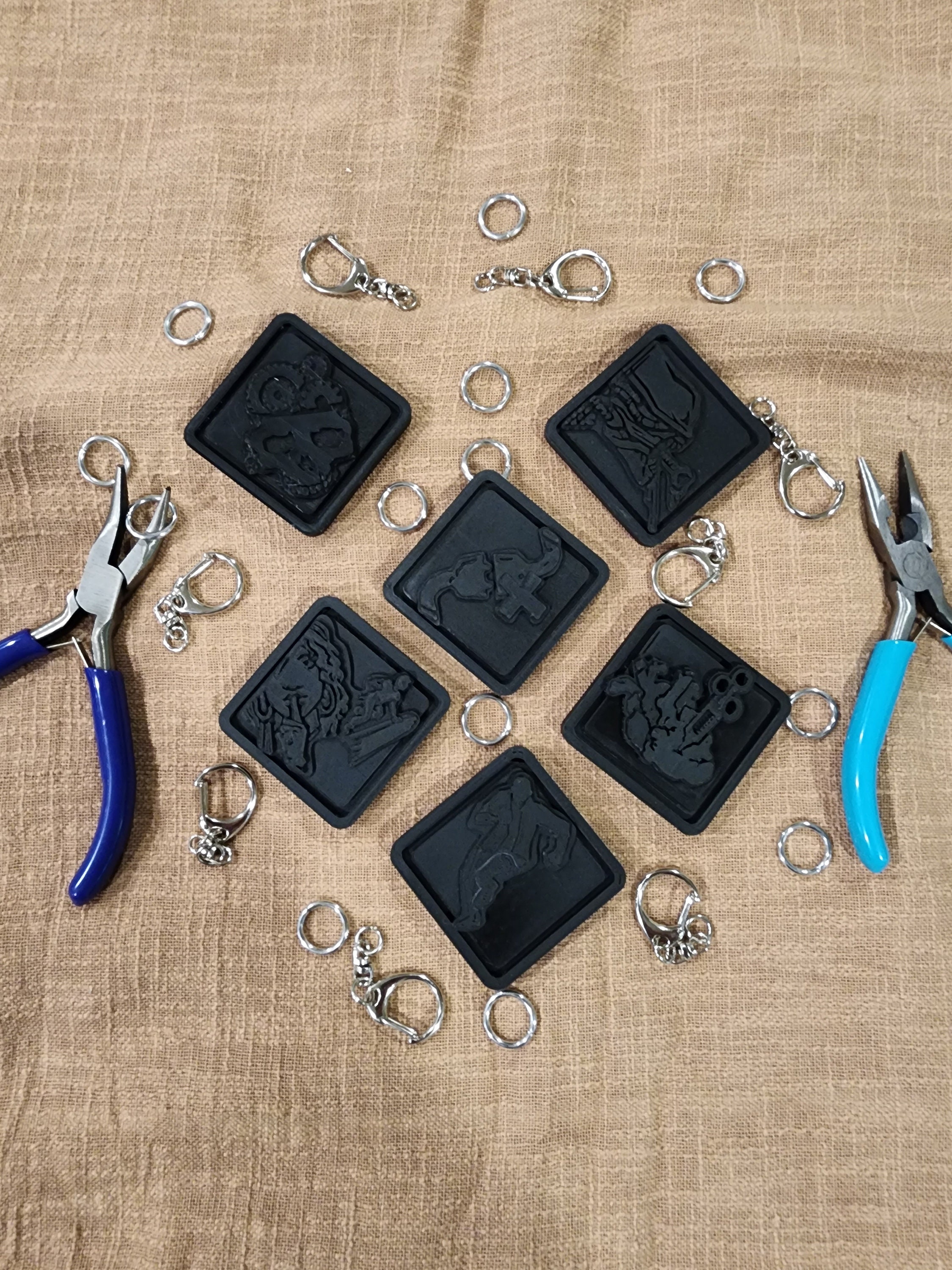 Dead by Daylight Perk Keychain Raw DIY Dbd Fanart Killer Survivor Charm ...