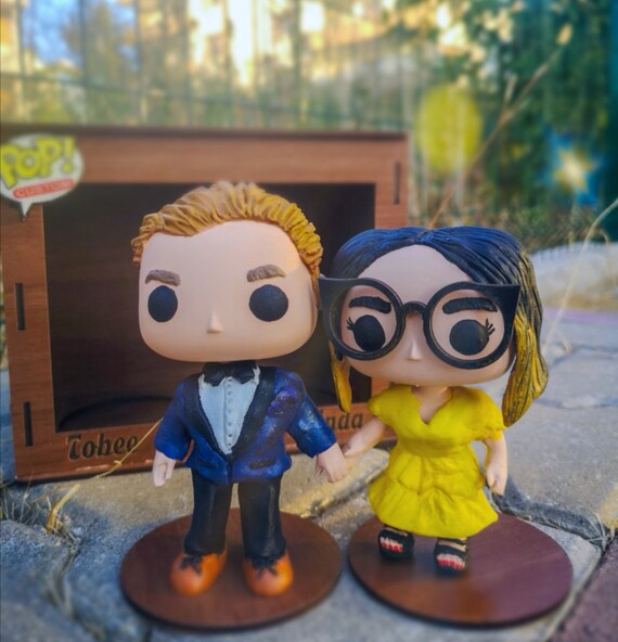 Wedding pop figures | Beachweddingtips.com