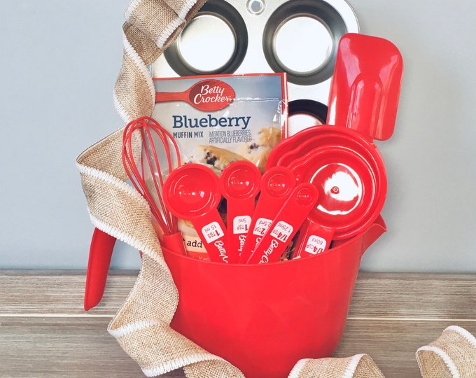 Fun Baking Gift Set | Cookie Mix, Baking Essentials, & Hot Chocolate - Etsy