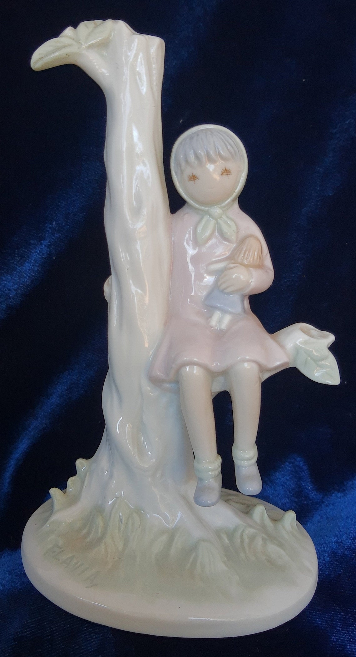 Flavia Weedn 1983 Pastel Porcelain Figurine The Little Girl | Etsy