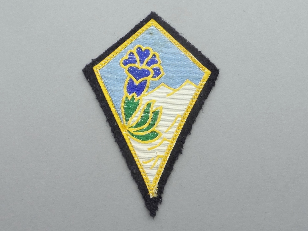 Gentianes De Koch, Antique Patch. - Etsy