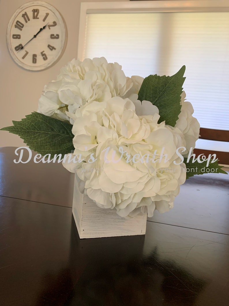 White Hydrangea Floral Centerpiece - Etsy