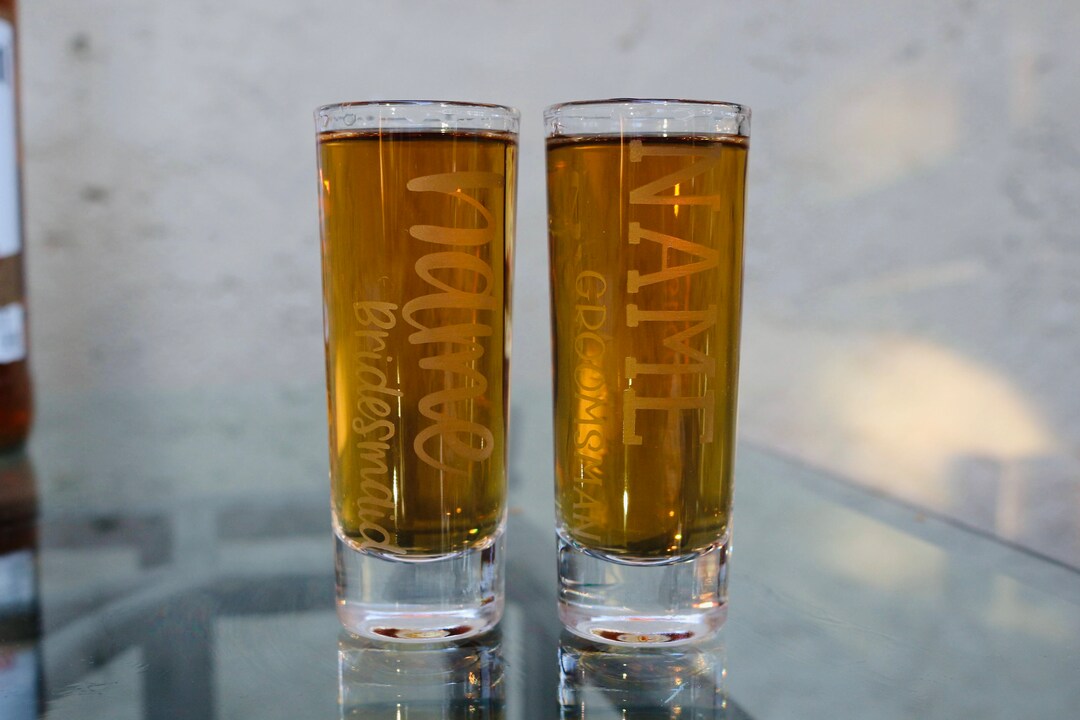 Personalized Wedding Shot Glass, Custom Bridal Party Favor - Etsy