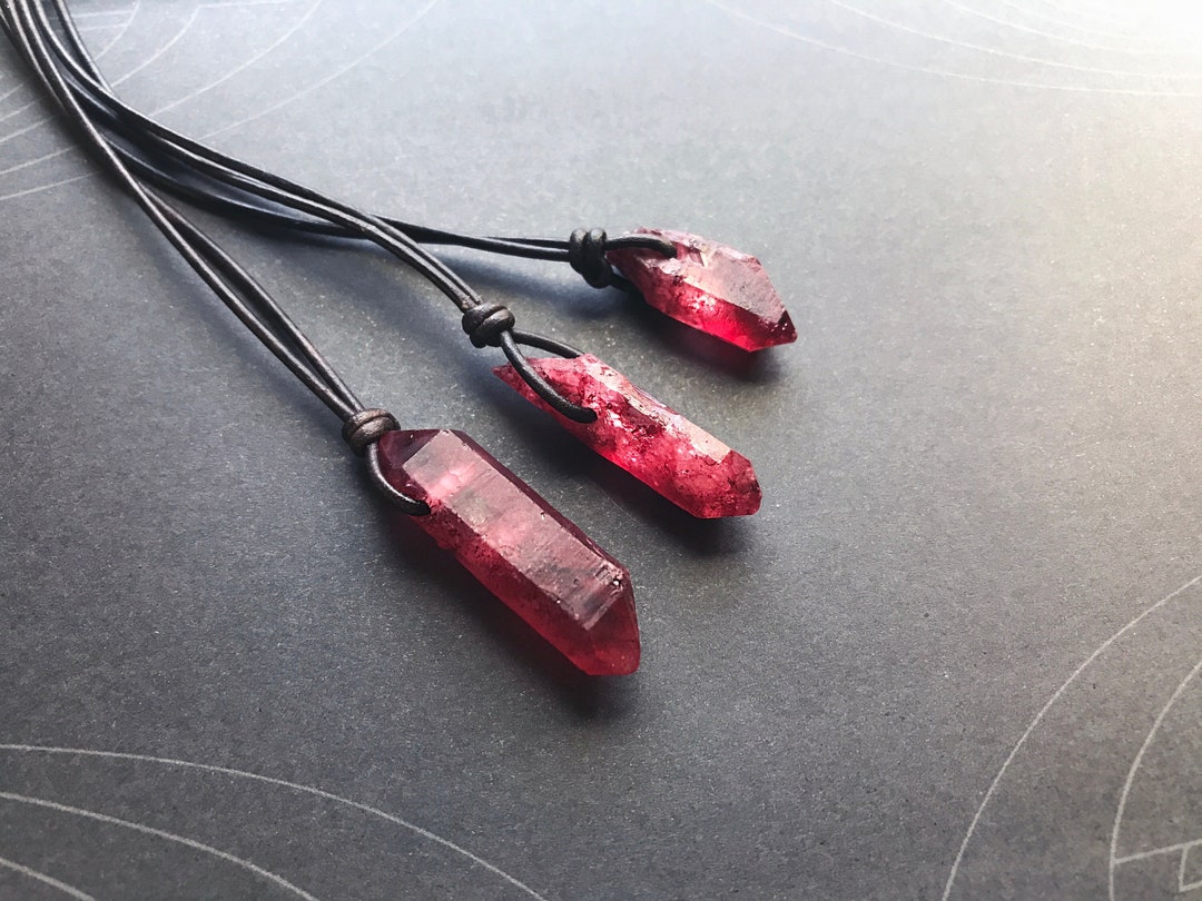 Bleeding Red Kyber Pendant / Vanquisher Color / Sith Cosplay / Star ...