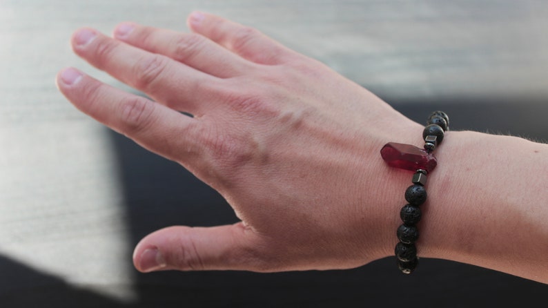 Bleeding Red Kyber Crystal Inspired Quartz & Lava Rock Stretch - Etsy