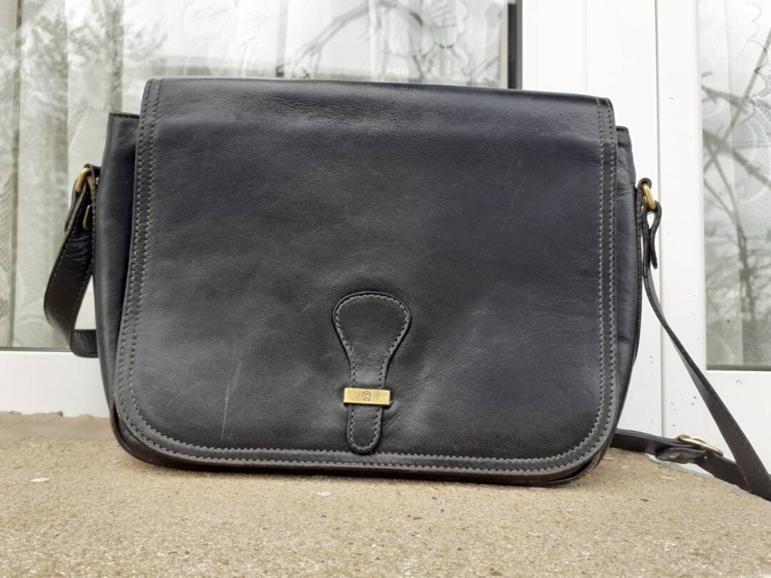 Vintage Flap Front Crossbody Bag,mid-size Crossbody Purse, Black ...