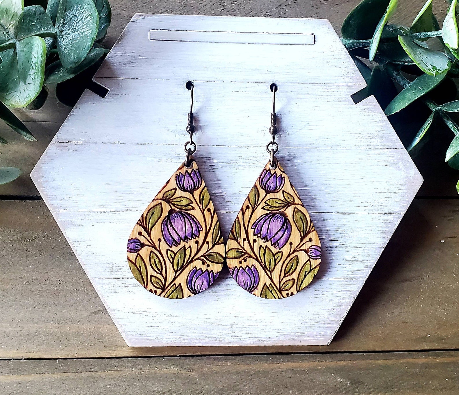 Tulip Engraved Earrings - Etsy