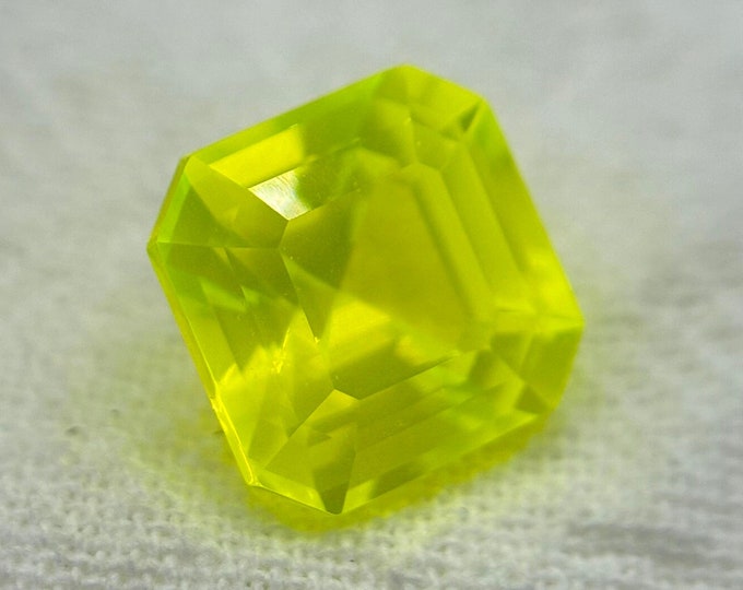 Unique Custom Laser Gemstone High Fluorescent Green 10CT Czochralski ...