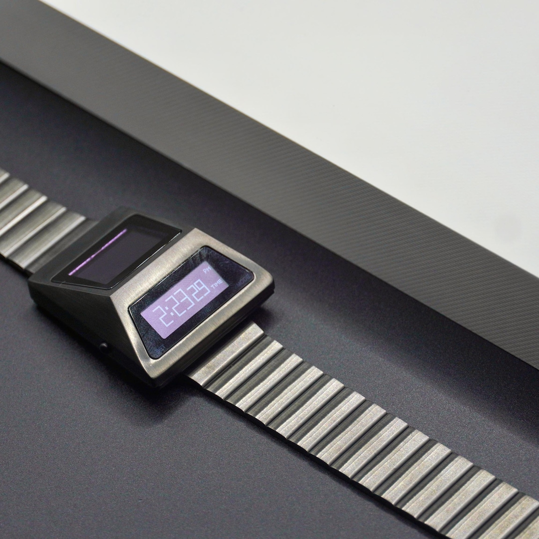 GRAY MOON WALKER - Space Tech Cybertruck Solar Charging Watch Men ...