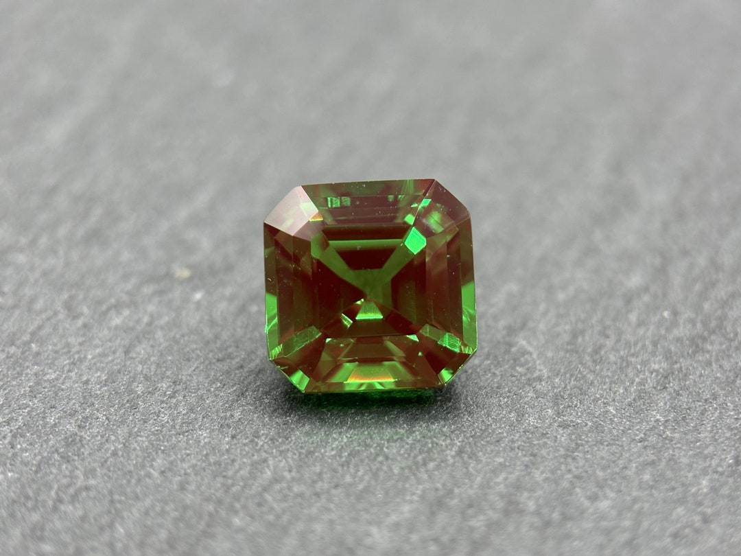 Czochralski - 6.5CT Space Laser Christmas Garnet Gemstonse, Lab Yttrium ...