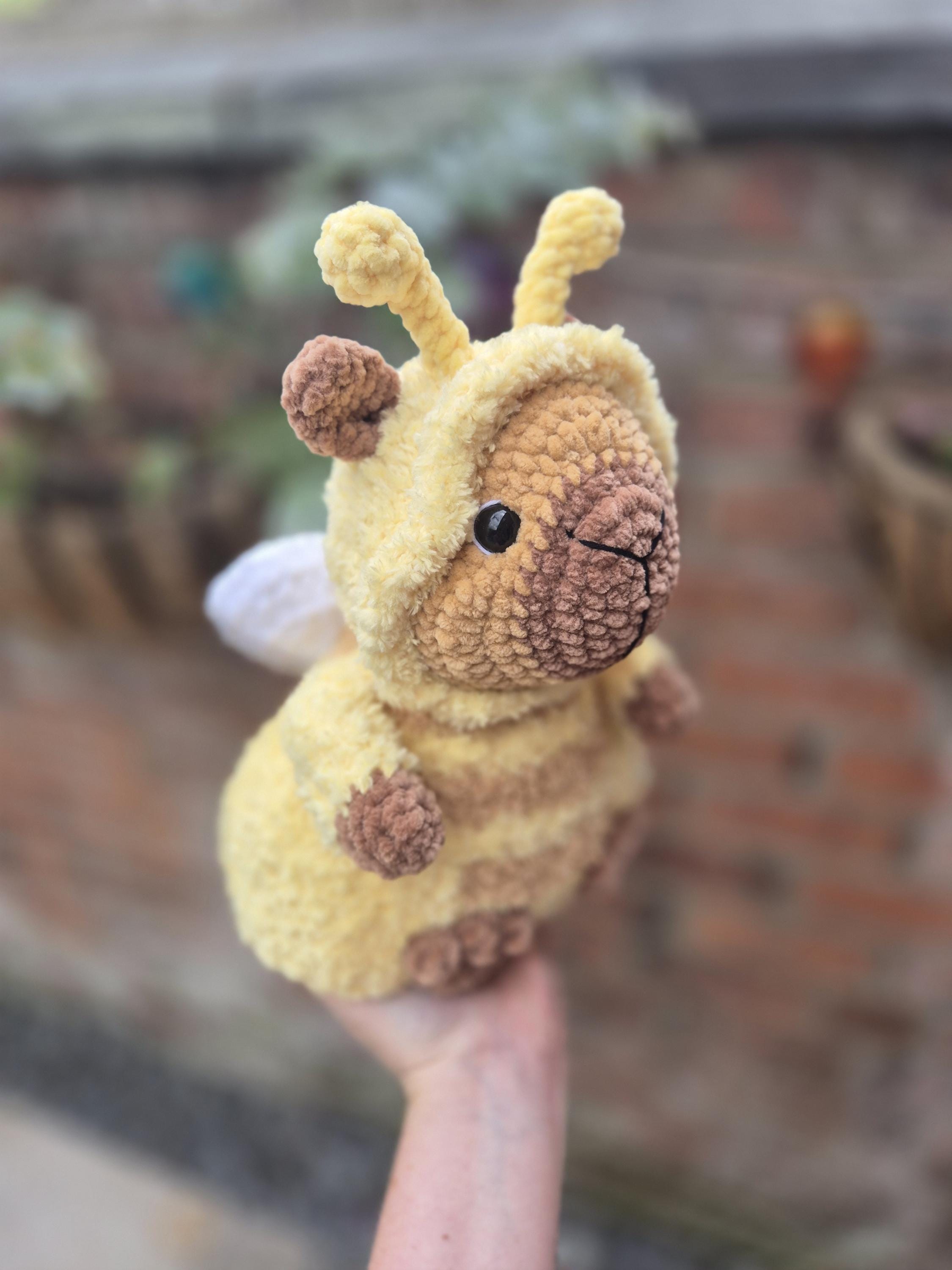 Amigurumi Cabybara Pattern, Cap-bee-bara, Dressyo Capybara, Capysaurus ...