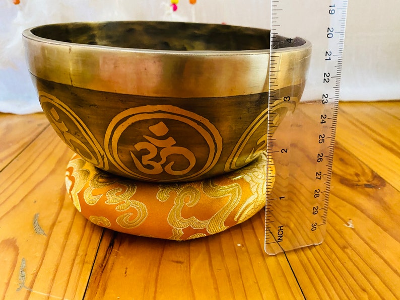6.5 Inches Diameter Om Engraved Himalayan Blessed Singing Bowl for ...