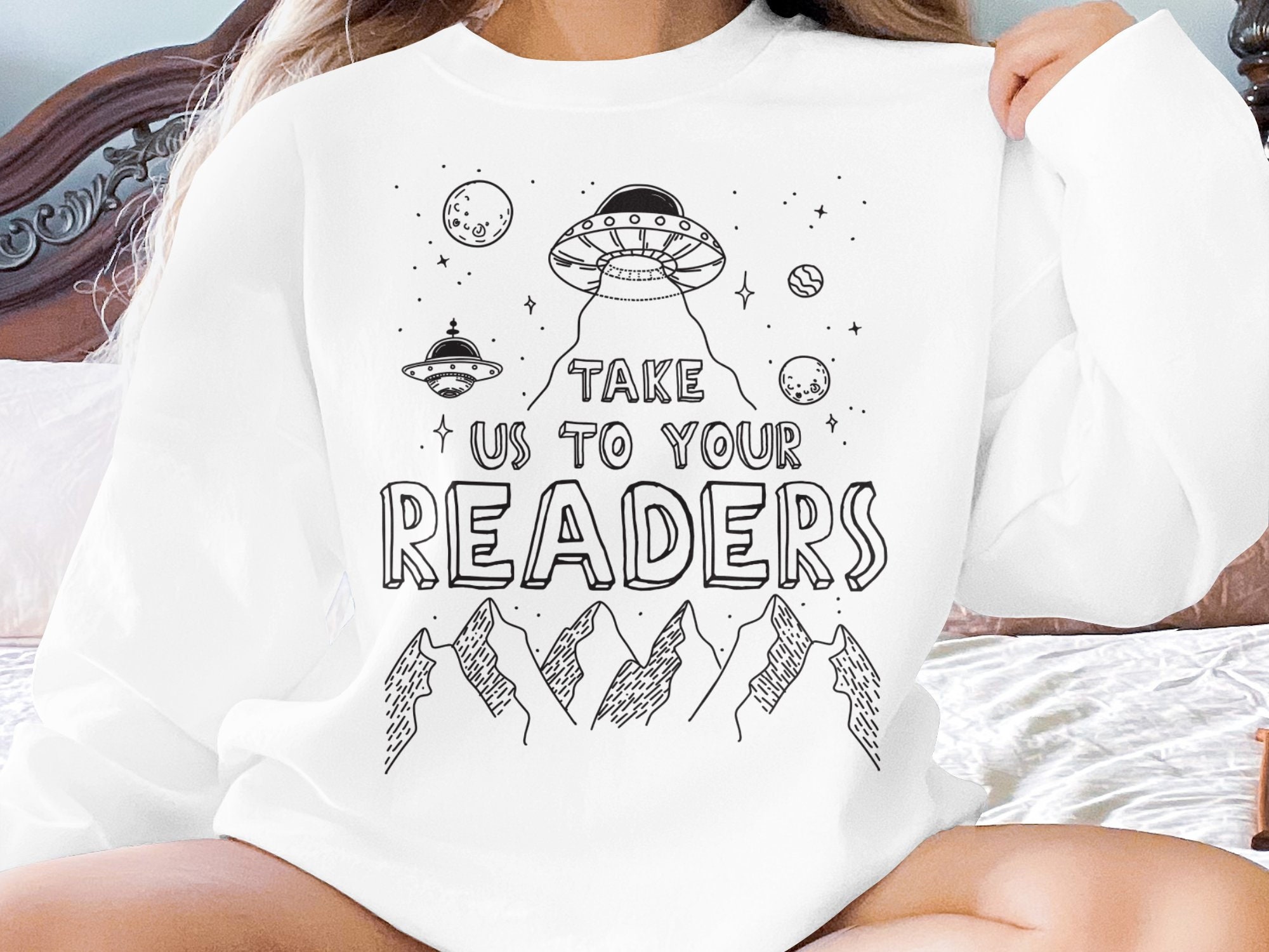 Funny Readeing UFO Alien Png Design, Book Lover Digital Download ...