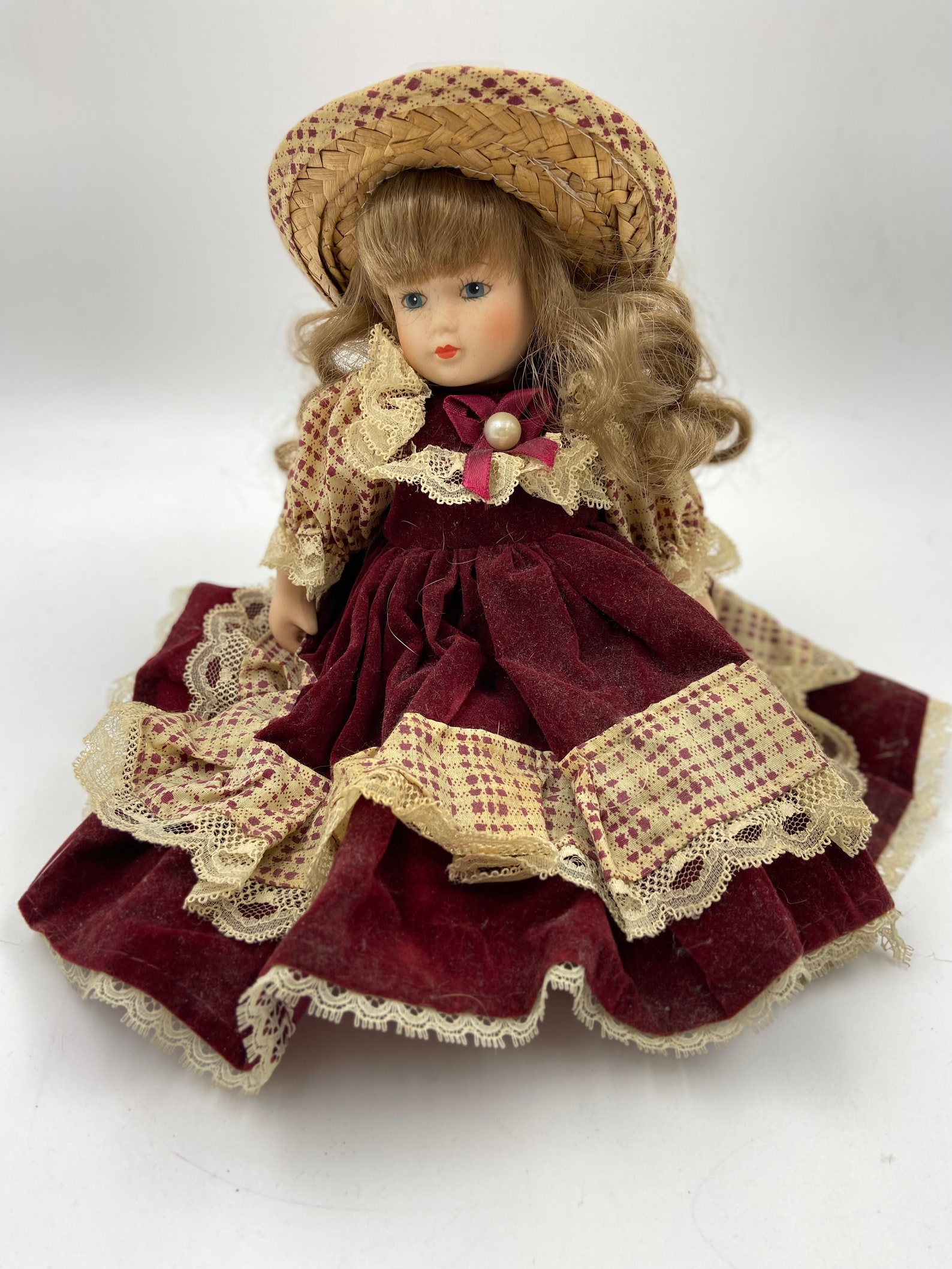 Charming Southern Belle Vintage Doll Vintage | Elegant Collectible in ...