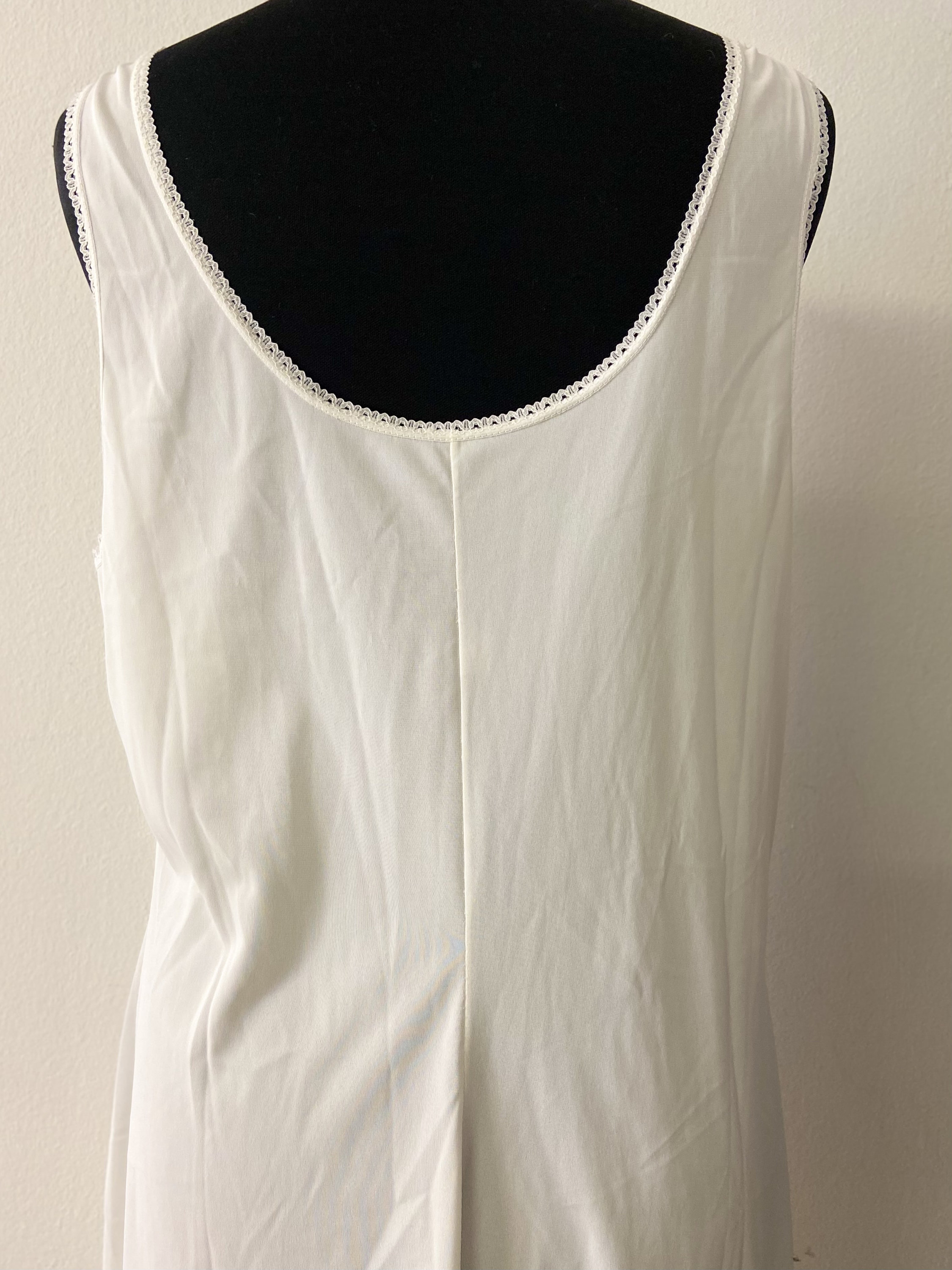 Classic Women's Vintage Slip White Full Slip With Lace Trim Feminine ...