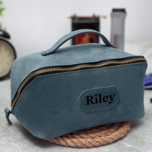 Leather Men's Dopp Kit With Convenient Access, Handle & Zipper Pocket ...