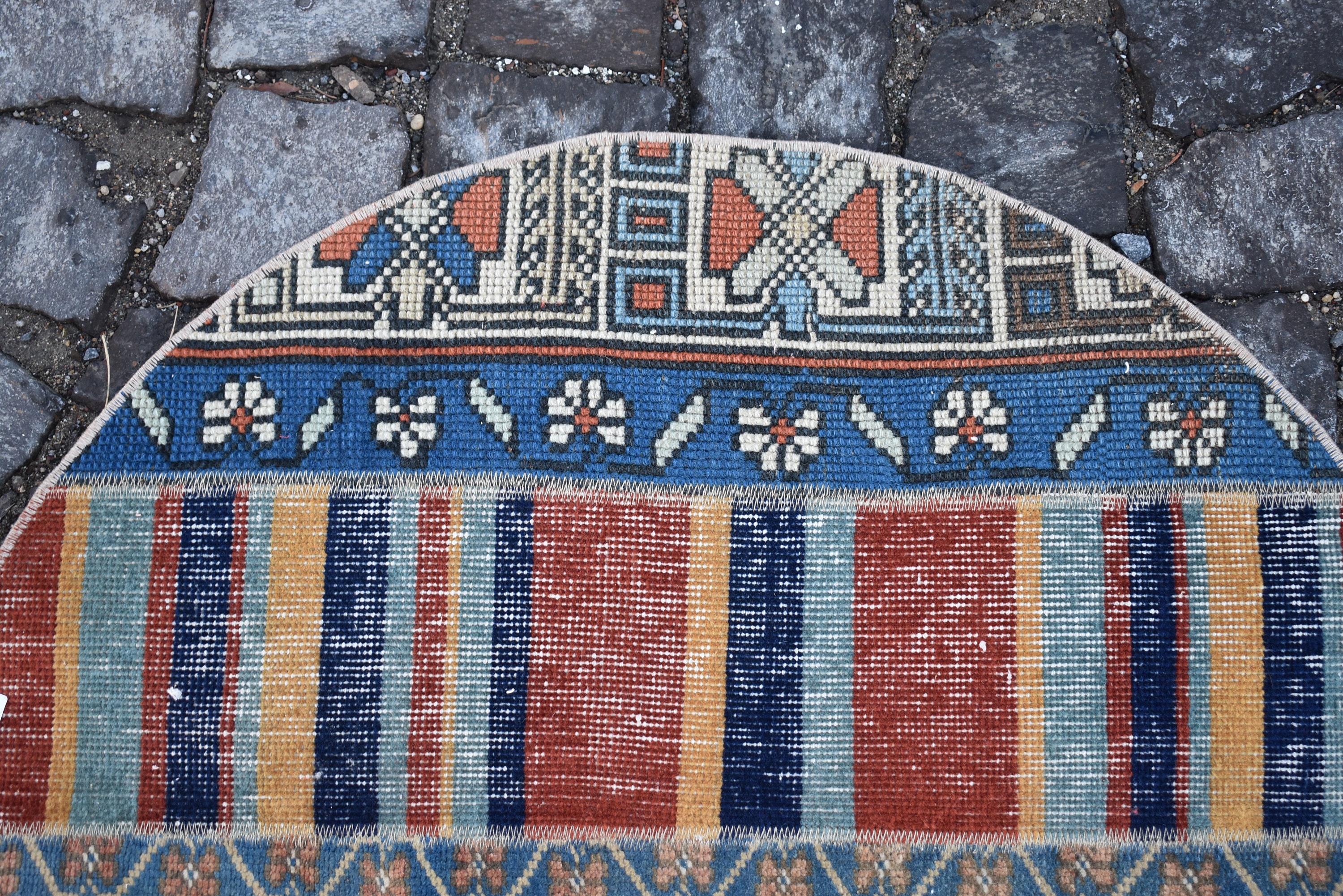 Turkish blue rug Vintage rug Handmade rug Circle rug Small | Etsy
