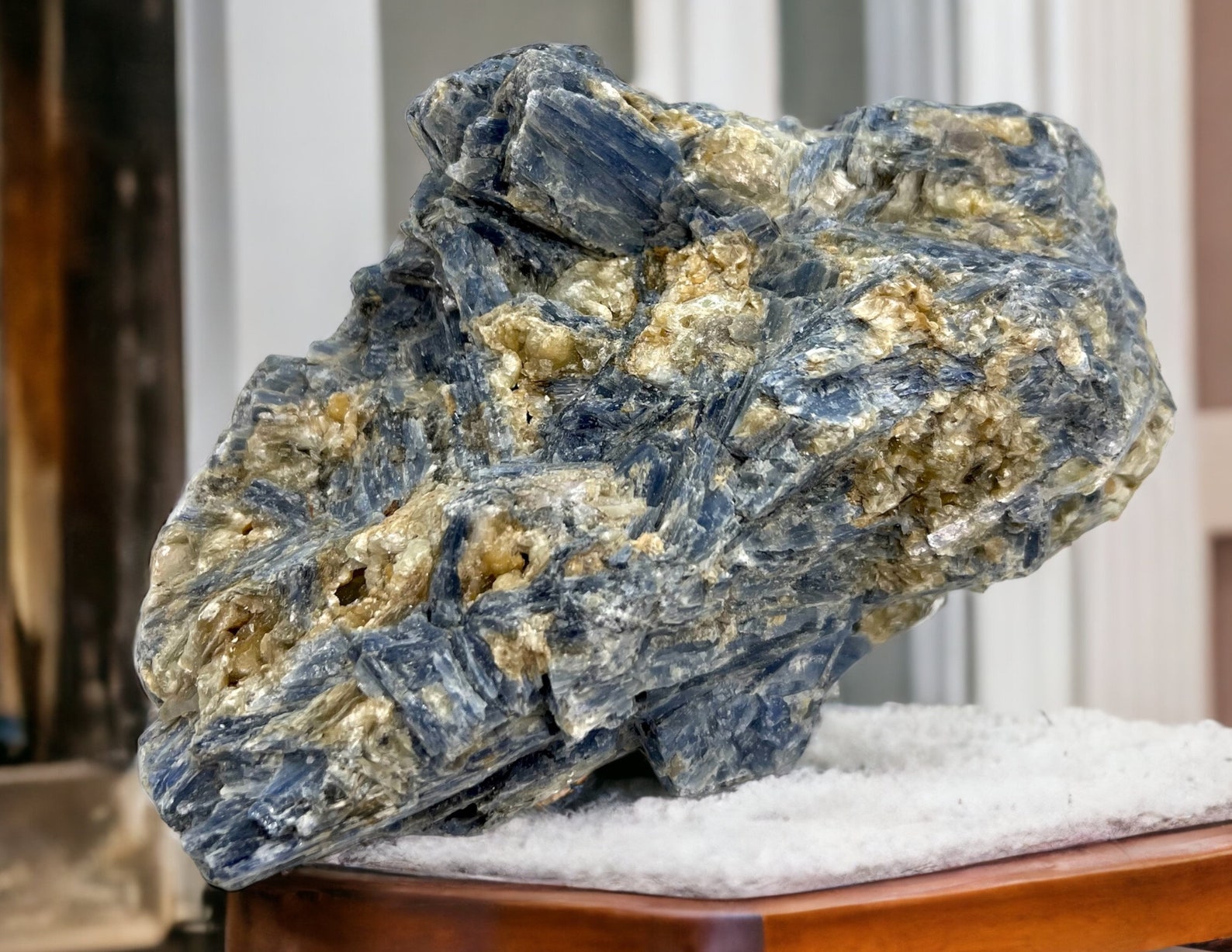 Raw Kyanite Crystal in Matrix With Mica and Clear Quartz Inclusions ...