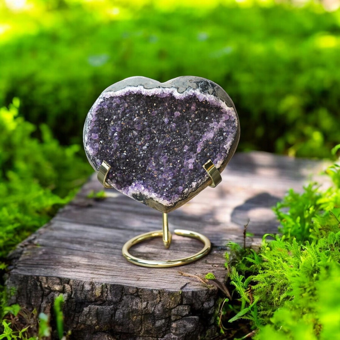 Heart Shaped Amethyst Geode Heart Shaped Amethyst Druzy Crystal ...