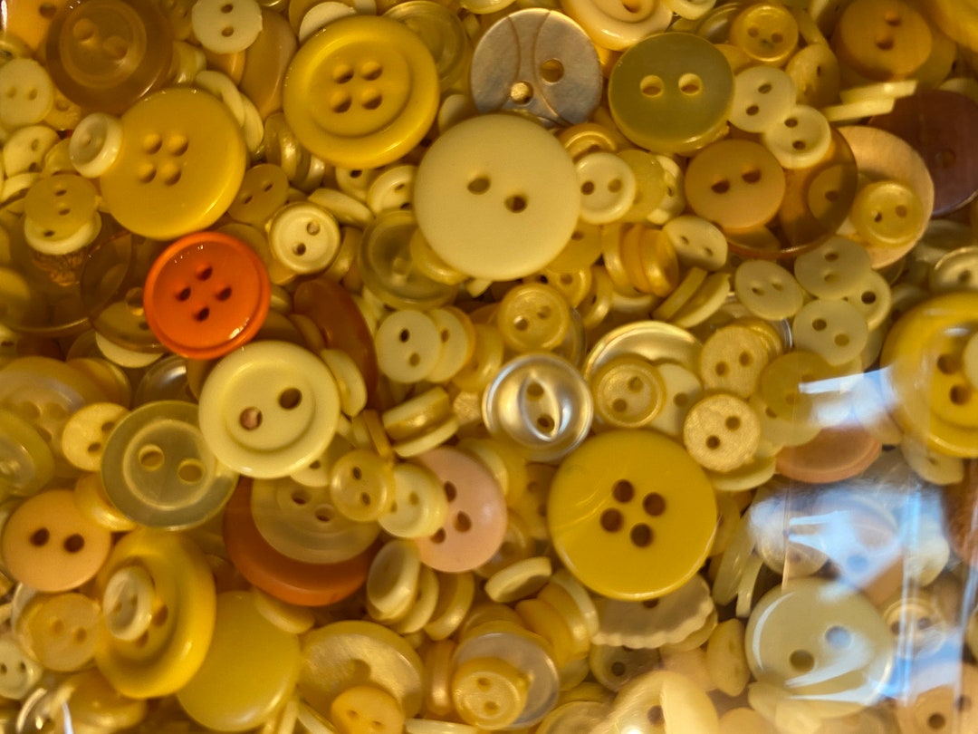 Shades of Yellow Vintage Buttons, Craft Buttons, Sewing, Notions (item ...