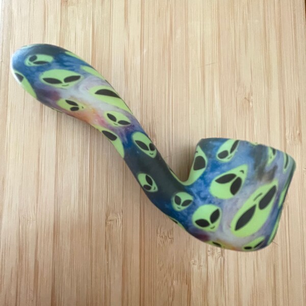 Alien Pipe - Etsy