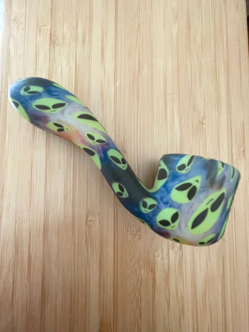 Silicone Pipe Alien Design 4.4 Silicone Pipes Bowl GLOW - Etsy