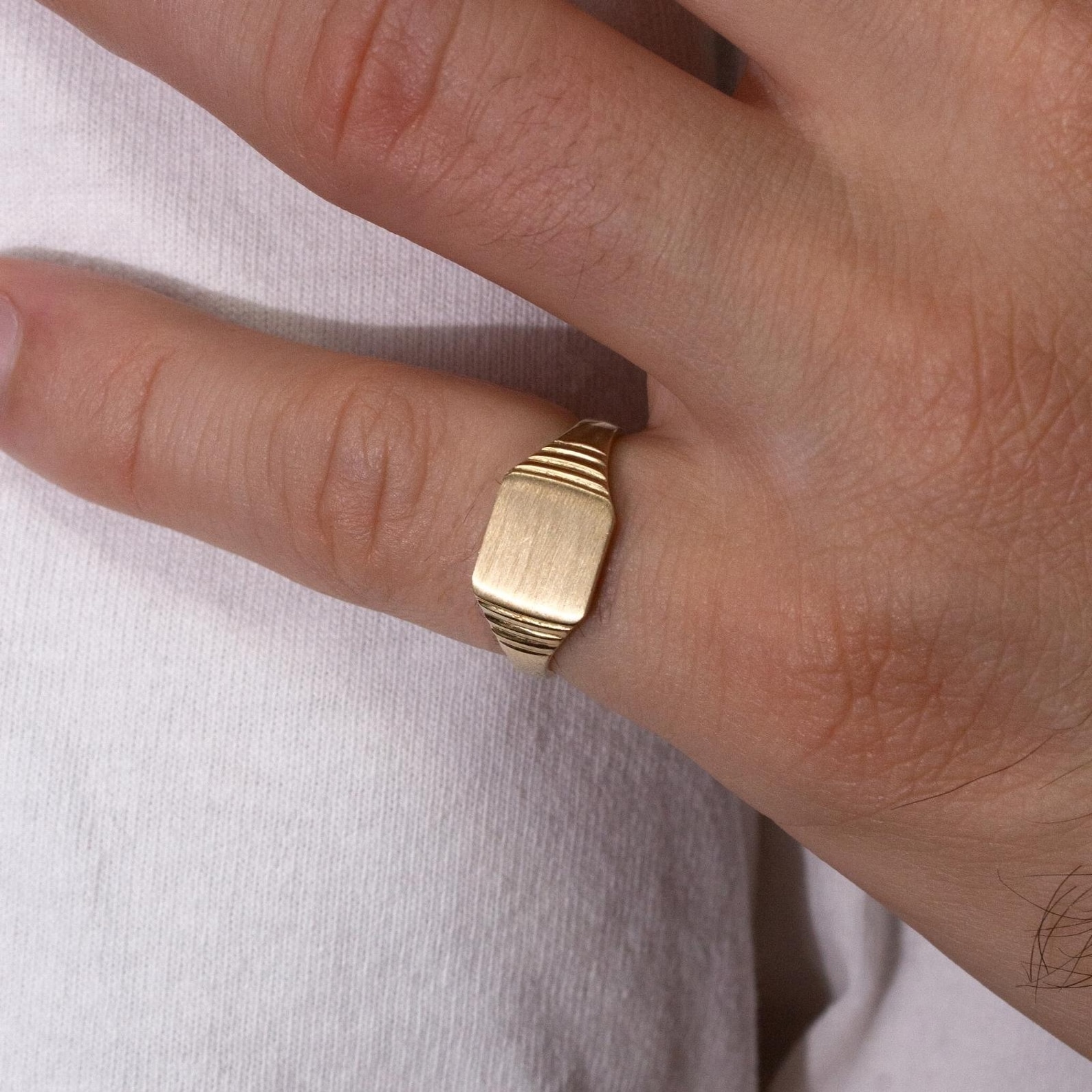Men's Bold Square Signet Ring in Solid 10k Yellow, White, Rose Gold | 4 ...