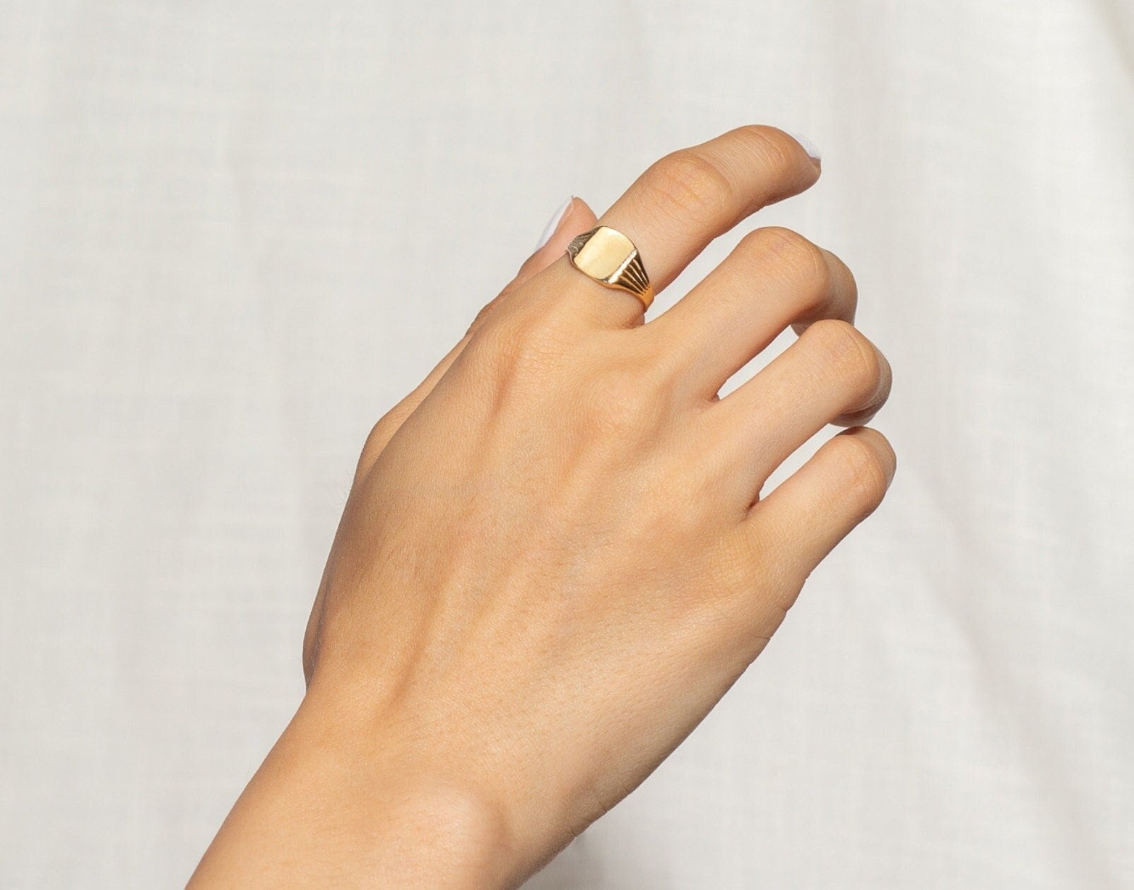 Women's 10k Signet Ring in Solid Gold, Yellow Gold, White Gold | Men's ...