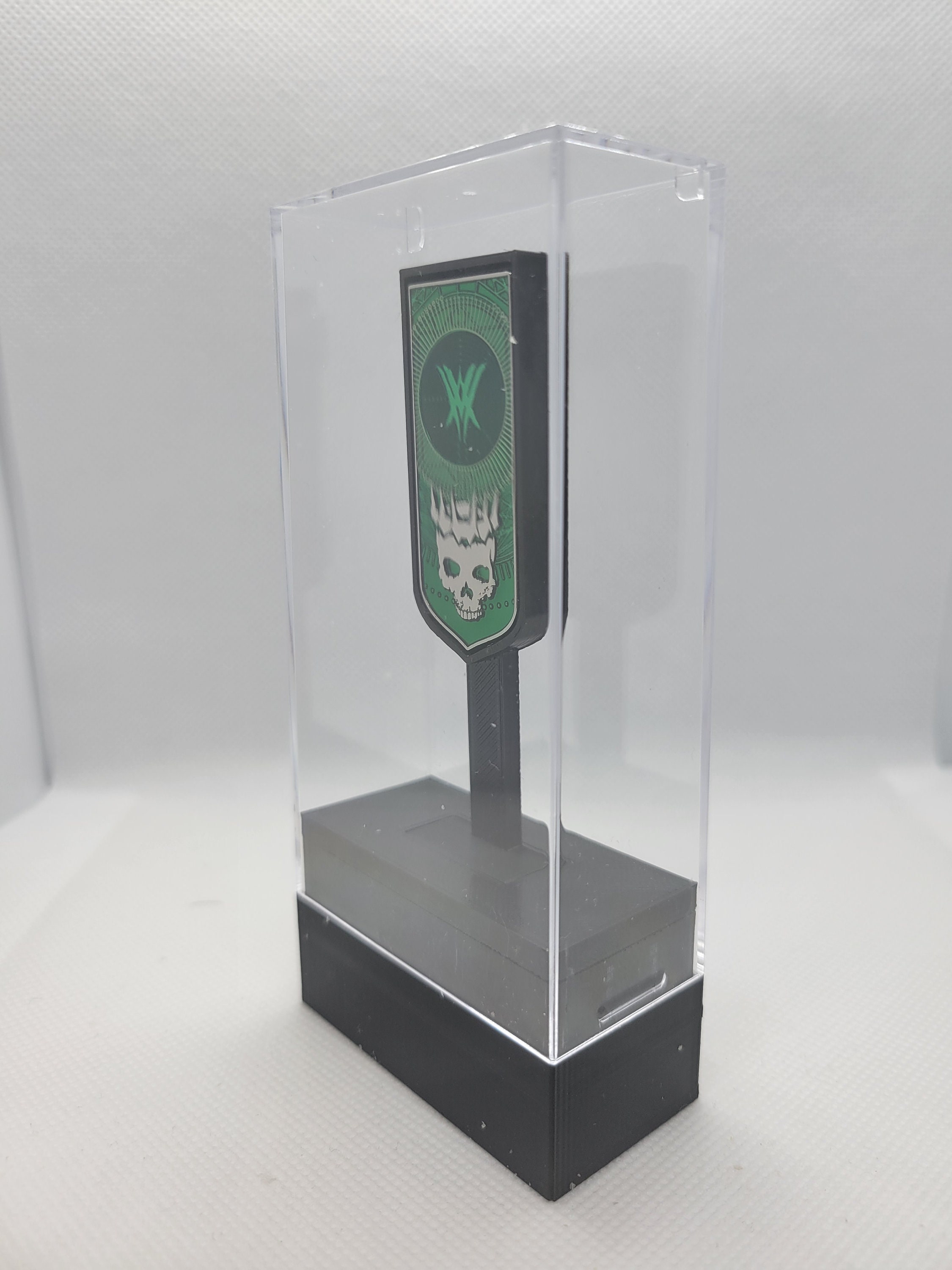 Destiny 2 - Legendary Campaign Pin Display - Black *NEW* - Etsy