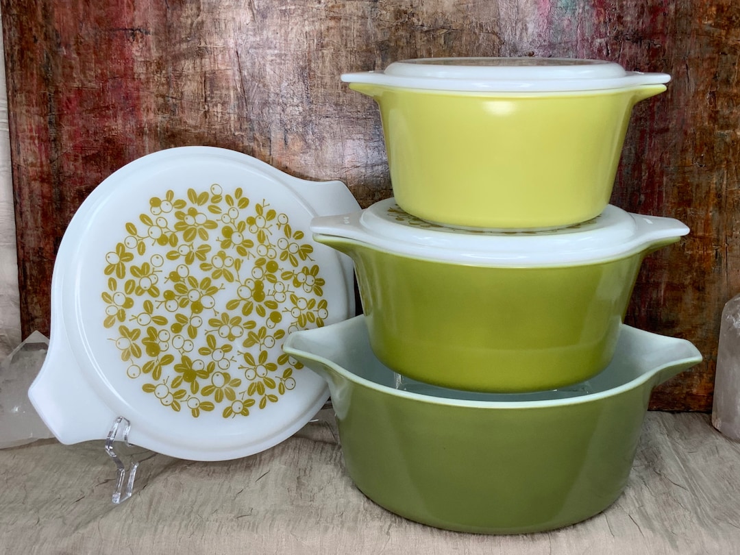 Vintage Pyrex Verde Casserole Set, New in Box, Olive Motif, Opalware ...