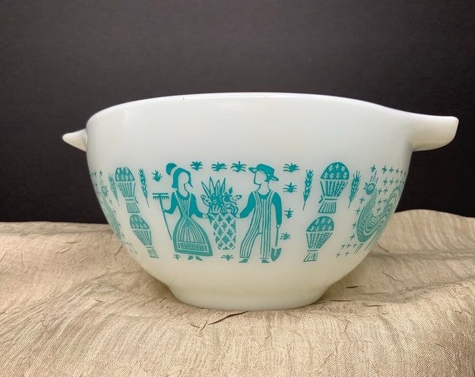 Vintage Pyrex Butterprint Reverse Lady on the Left, 441 Cinderella ...