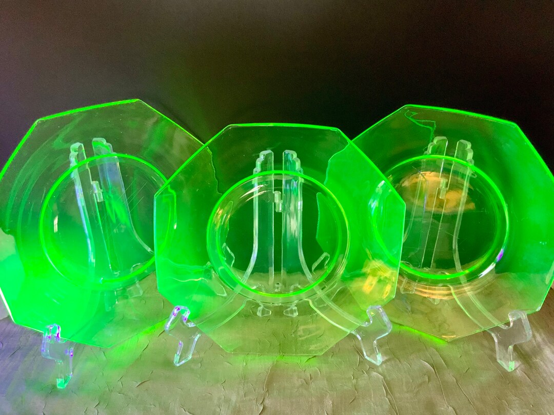 Vintage Vaseline Uranium Octagon Dessert Plates, Yellow Octagon Plates ...