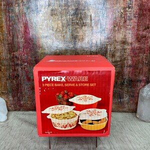 Vintage Pyrex Friendship Casserole Set, New in Original Sealed Box, 470 ...