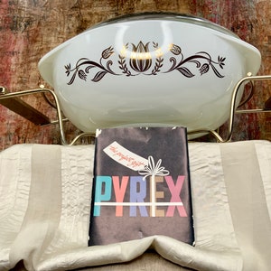 Vintage Pyrex Golden Tulip New in Box 2 Quart Covered Casserole With ...