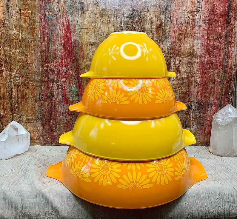 Pyrex Daisy Sunflower Cinderella Mixing Bowl Set New in Original Box ...